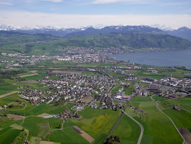 Immobilienmakler in Steinhausen - Sparen Sie durchschnittlich CHF 25'000